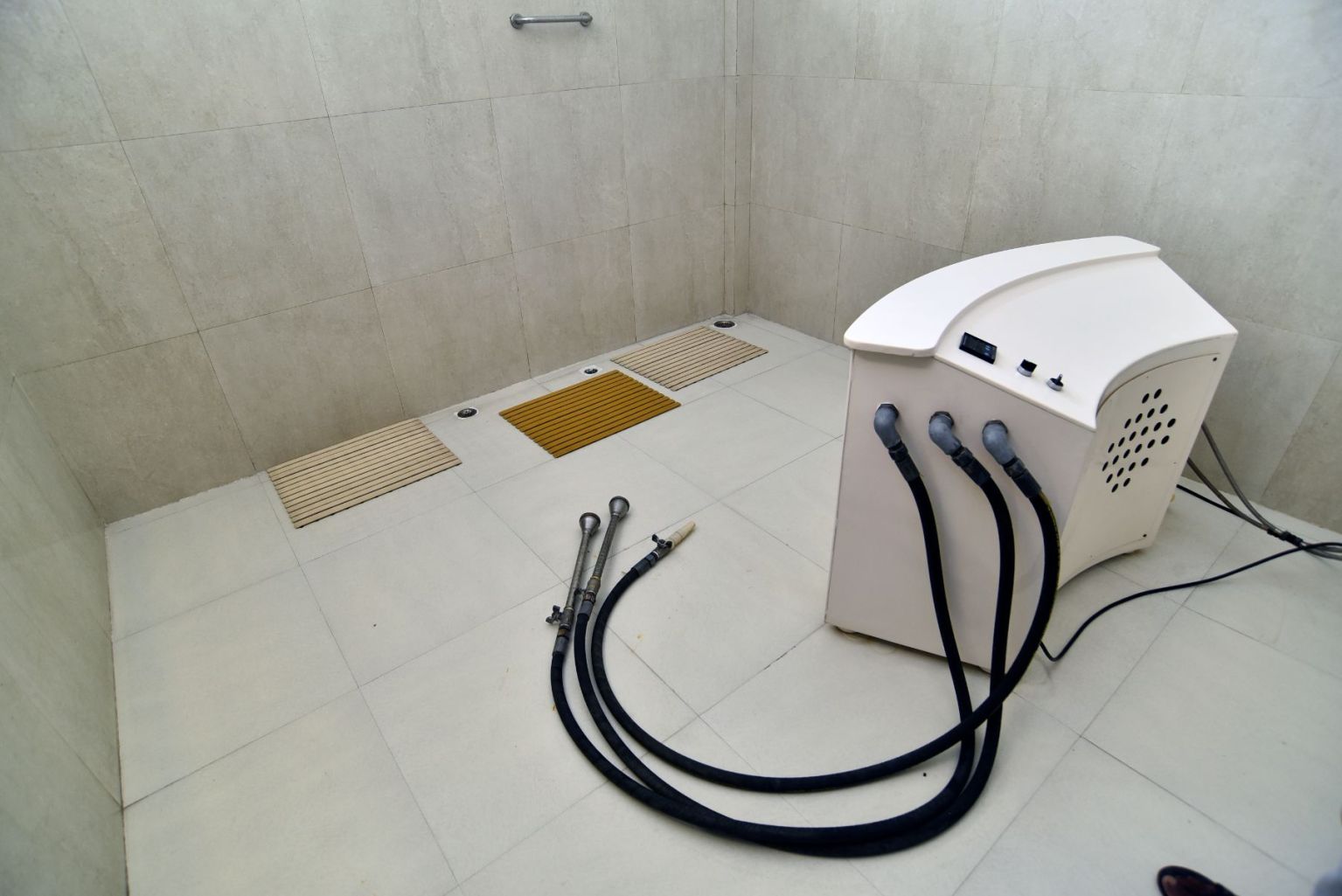 Jet Bath- 2 – Nature Cure & Yoga Center